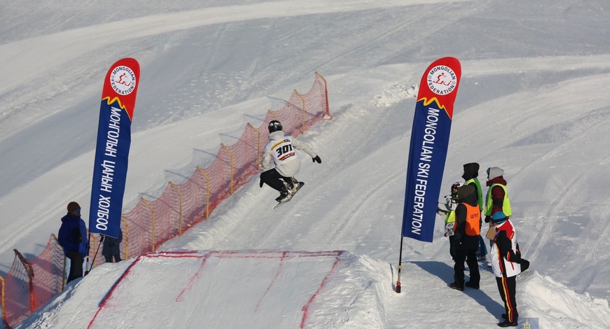 Өвлийн спортын наадам снөүбоардын төрлөөр эхэллээ